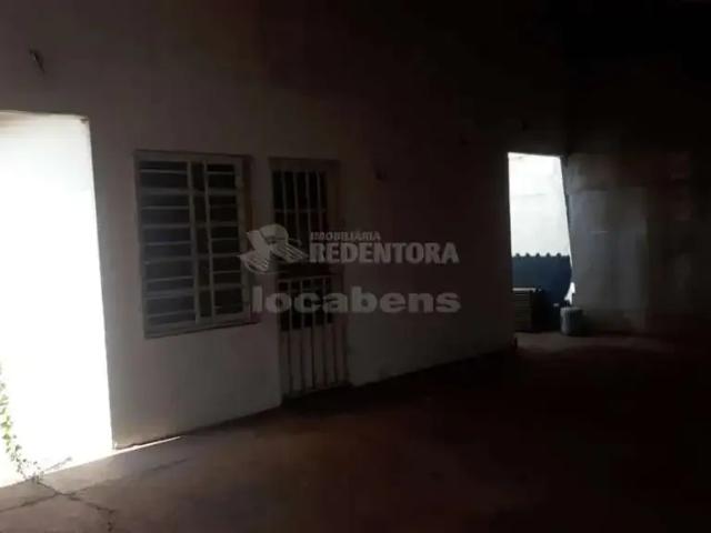 Casa / Sobrado para Locação em São José do Rio Preto/SP Parque Residencial Dignidade 2 Quartos