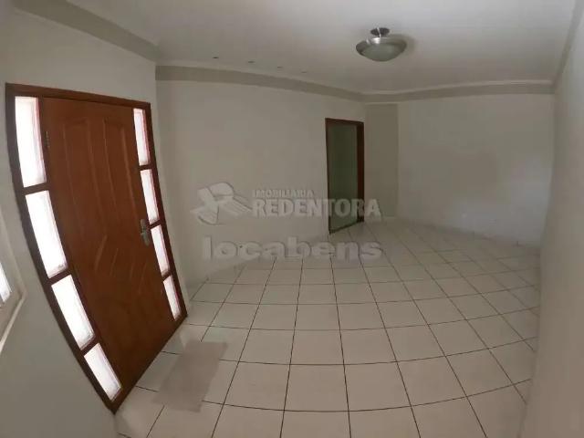 Casa / Sobrado para Locação em São José do Rio Preto/SP Residencial Cidade Jardim 3 Quartos