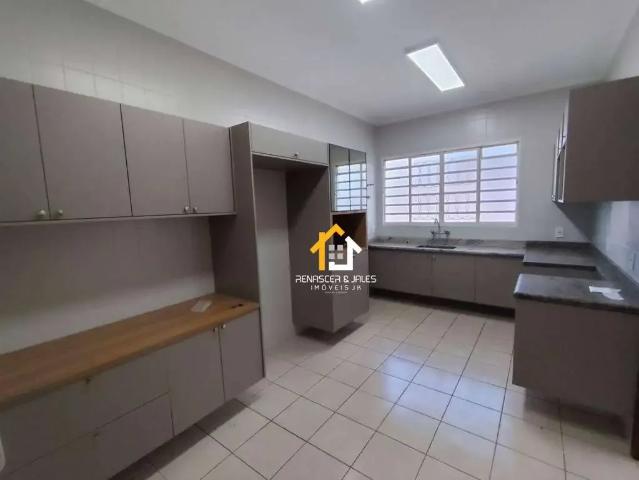 Casa / Sobrado para Locação em São José do Rio Preto/SP Universitário 3 Quartos