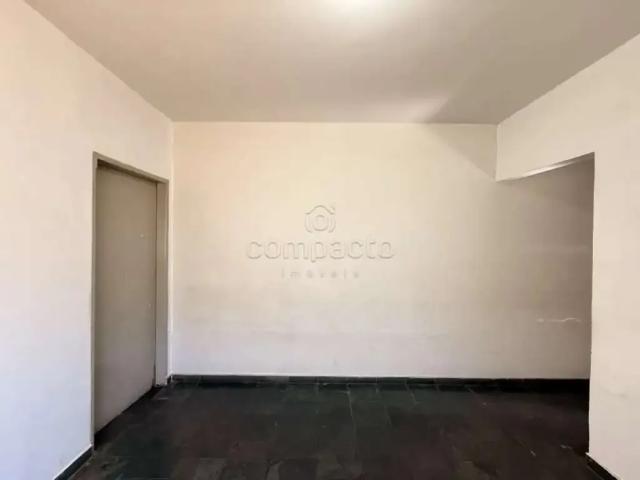 Casa / Sobrado para Locação em São José do Rio Preto/SP Vila Toninho 1 Quartos