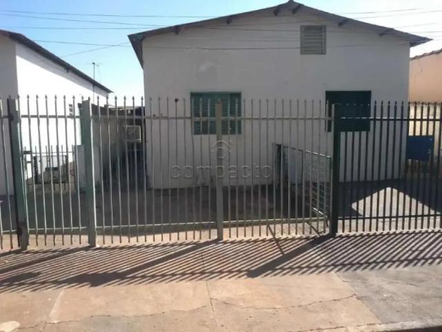 Casa / Sobrado para Locação em São José do Rio Preto/SP Vila Toninho 1 Quartos