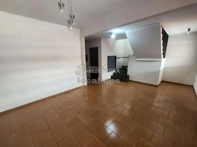 Casa / Sobrado para Locação em São José do Rio Preto/SP Vila Aeroporto 3 Quartos