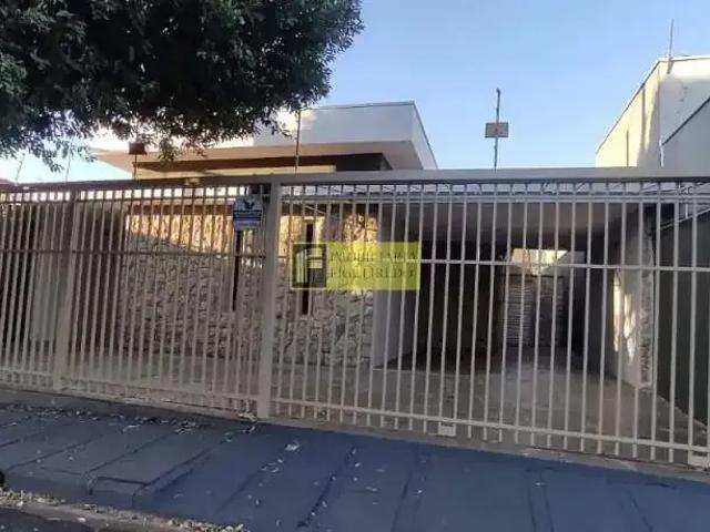 Casa / Sobrado para Locação em São José do Rio Preto/SP Vila Aeroporto 3 Quartos