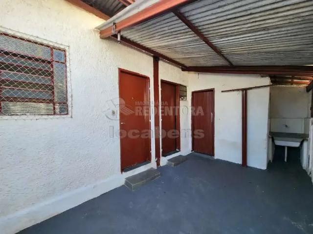 Casa / Sobrado para Locação em São José do Rio Preto/SP Vila Boa Esperança 2 Quartos
