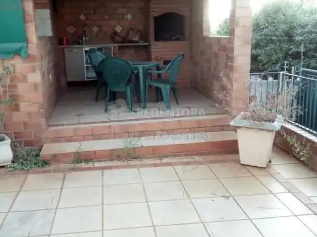 Casa / Sobrado para Locação em São José do Rio Preto/SP Vila Cristina 3 Quartos