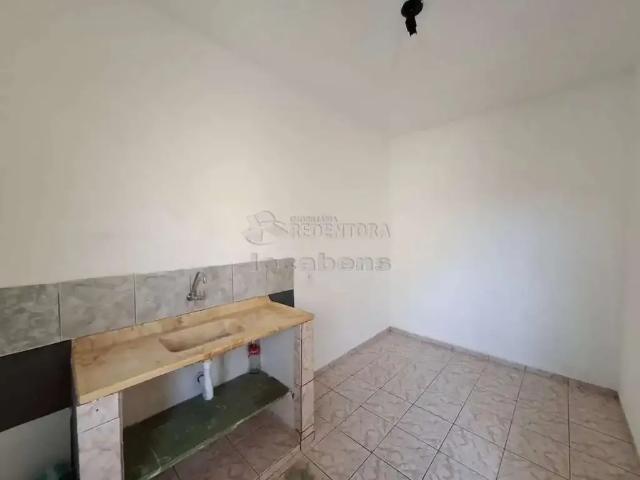 Casa / Sobrado para Locação em São José do Rio Preto/SP Vila Curti 1 Quartos