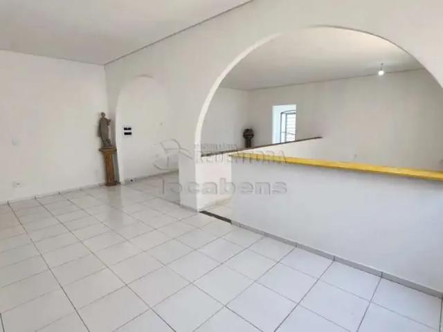 Casa / Sobrado para Locação em São José do Rio Preto/SP Vila Ercília 3 Quartos