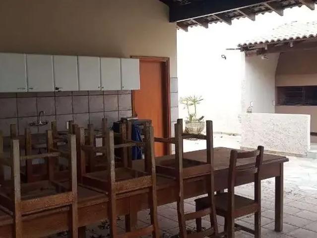 Casa / Sobrado para Locação em São José do Rio Preto/SP Vila Ercília 4 Quartos