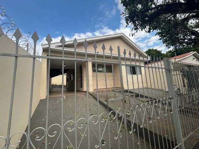 Casa / Sobrado para Locação em São José do Rio Preto/SP Vila Falavina 2 Quartos