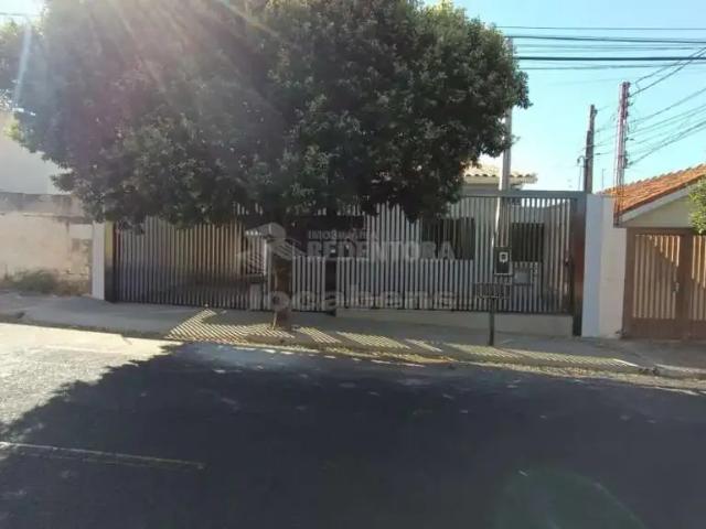 Casa / Sobrado para Locação em São José do Rio Preto/SP Vila Ideal 3 Quartos
