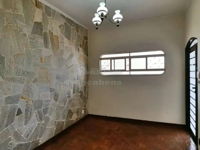 Casa / Sobrado para Locação em São José do Rio Preto/SP Vila Maceno 3 Quartos