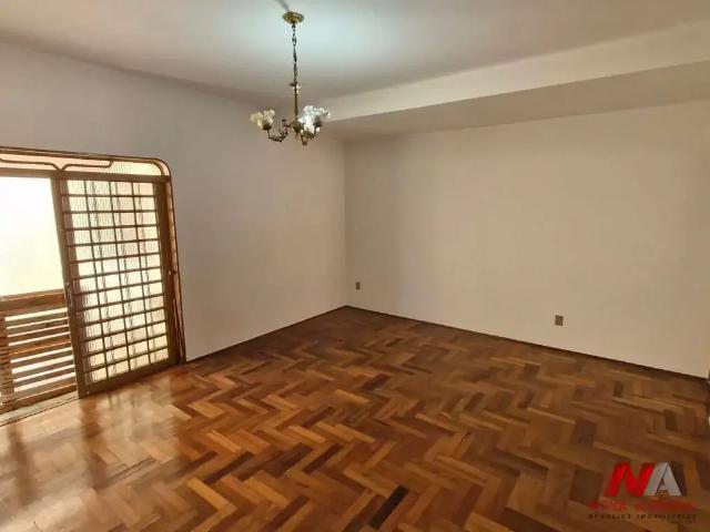 Casa / Sobrado para Locação em São José do Rio Preto/SP Vila Maria 4 Quartos