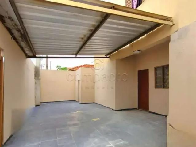 Casa / Sobrado para Locação em São José do Rio Preto/SP Vila Moreira 2 Quartos