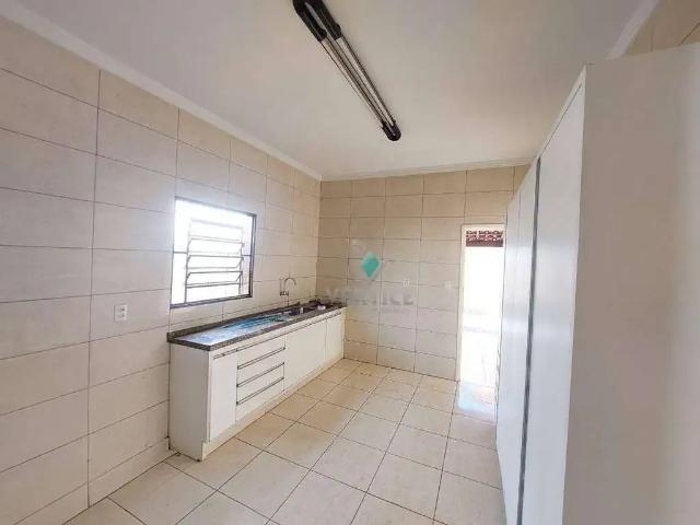 Casa / Sobrado para Locação em São José do Rio Preto/SP Vila São Joaquim 2 Quartos