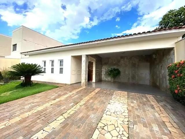 Casa / Sobrado para Locação em São José do Rio Preto/SP Vila São Manoel 3 Quartos