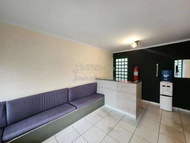 Casa / Sobrado para Locação em São José do Rio Preto/SP Vila Santa Cruz 1 Quartos