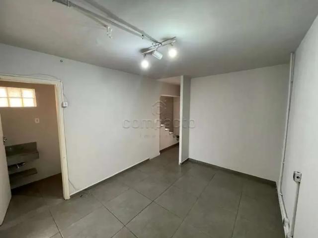 Casa / Sobrado para Locação em São José do Rio Preto/SP Vila Santa Cruz 2 Quartos