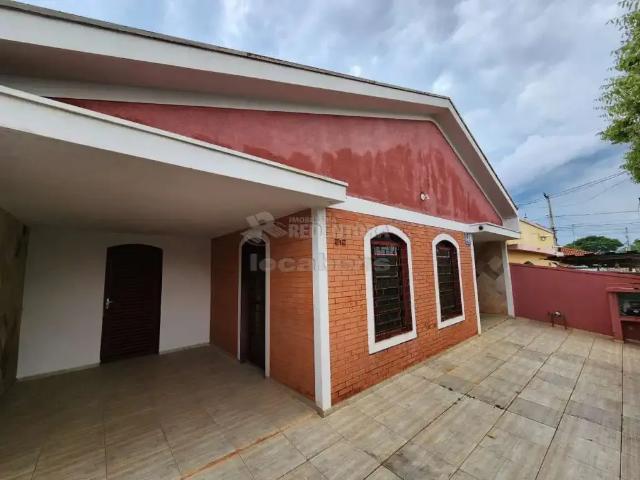 Casa / Sobrado para Locação em São José do Rio Preto/SP Vila Santa Cruz 3 Quartos