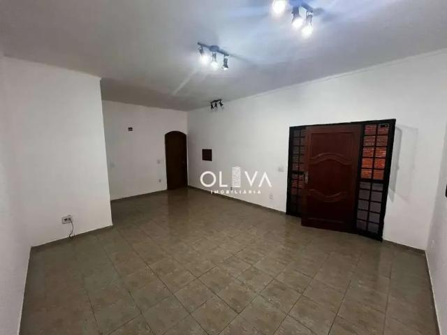 Casa / Sobrado para Locação em São José do Rio Preto/SP Vila Santa Cruz 3 Quartos