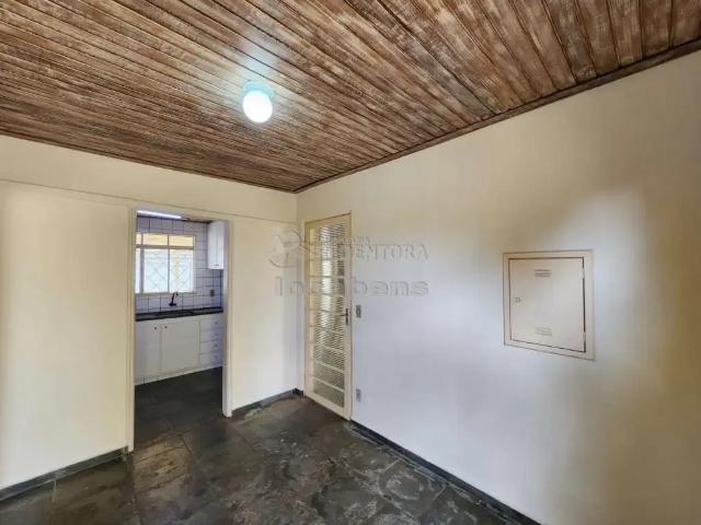 Casa / Sobrado para Locação em São José do Rio Preto/SP Vila Santo Antônio 2 Quartos