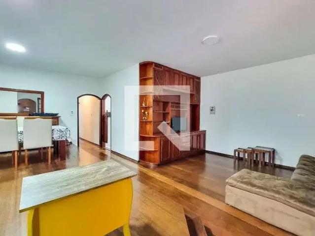 Casa / Sobrado para Locação em São José dos Campos/SP Bosque dos Eucaliptos 3 Quartos