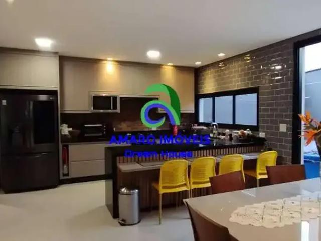 Casa / Sobrado para Locação em São José dos Campos/SP Centro 5 Quartos