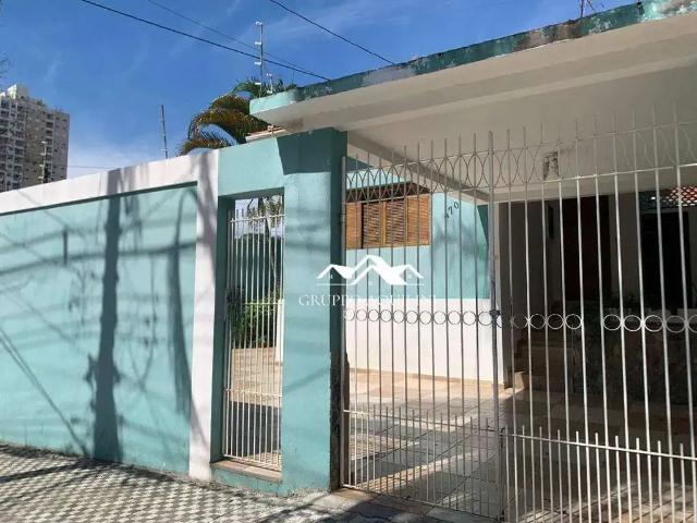 Casa / Sobrado para Locação em São José dos Campos/SP Centro 3 Quartos