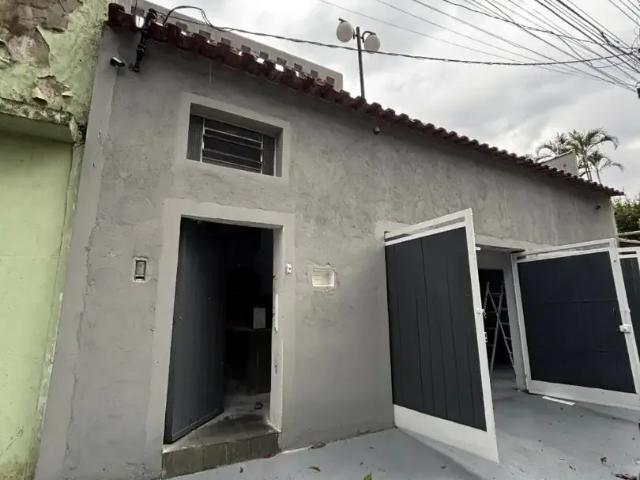 Casa / Sobrado para Locação em São José dos Campos/SP Cidade Vista Verde 4 Quartos