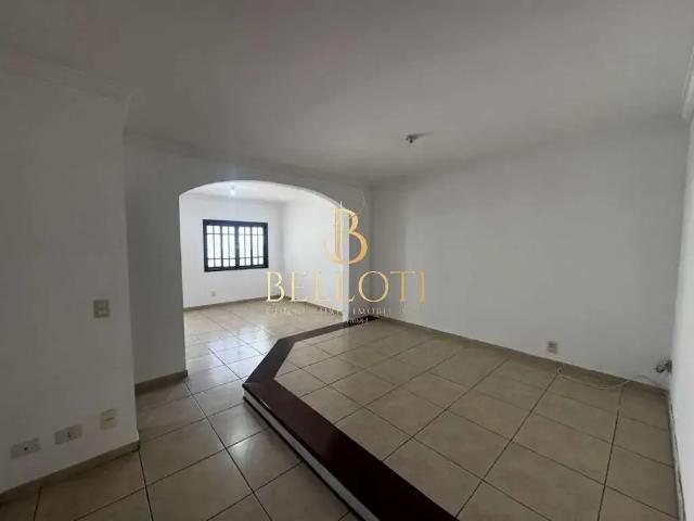 Casa / Sobrado para Locação em São José dos Campos/SP Cidade Vista Verde 4 Quartos