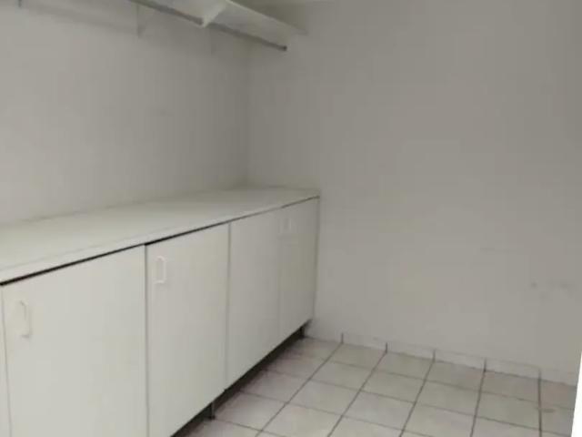 Casa / Sobrado para Locação em São José dos Campos/SP Cidade Vista Verde 3 Quartos
