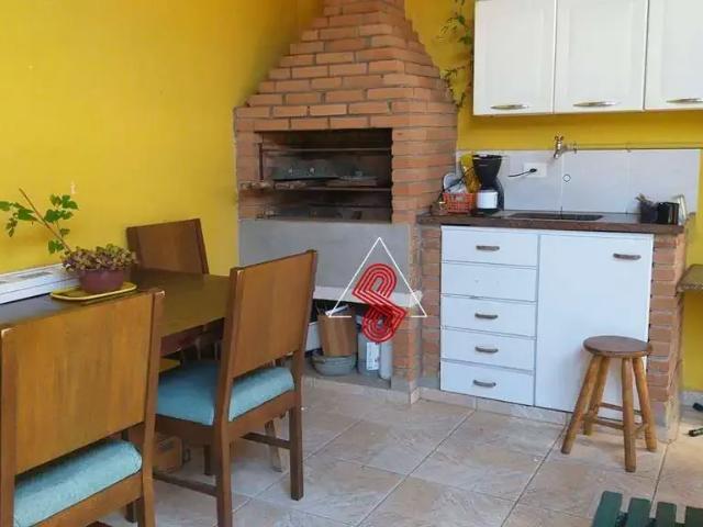 Casa / Sobrado para Locação em São José dos Campos/SP Cidade Vista Verde 3 Quartos