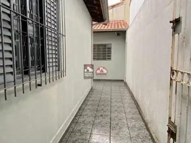 Casa / Sobrado para Locação em São José dos Campos/SP Cidade Morumbi 2 Quartos