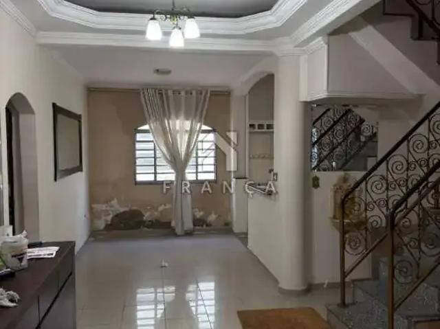 Casa / Sobrado para Locação em São José dos Campos/SP Cidade Morumbi 8 Quartos