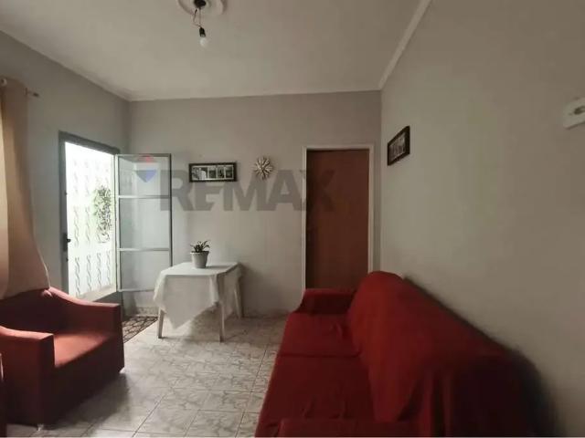 Casa / Sobrado para Locação em São José dos Campos/SP Conjunto Residencial Galo Branco
