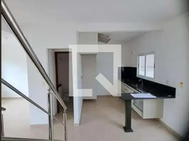 Casa / Sobrado para Locação em São José dos Campos/SP Jardim Uirá 2 Quartos