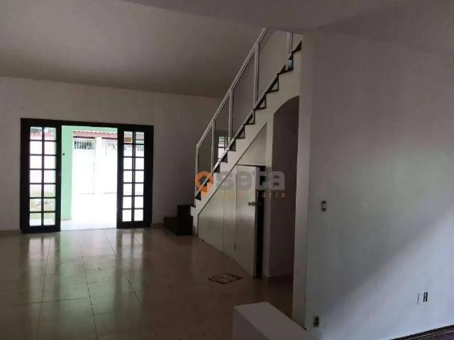 Casa / Sobrado para Locação em São José dos Campos/SP Jardim Alvorada 3 Quartos