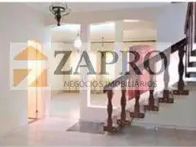 Casa / Sobrado para Locação em São José dos Campos/SP Jardim Apolo 3 Quartos