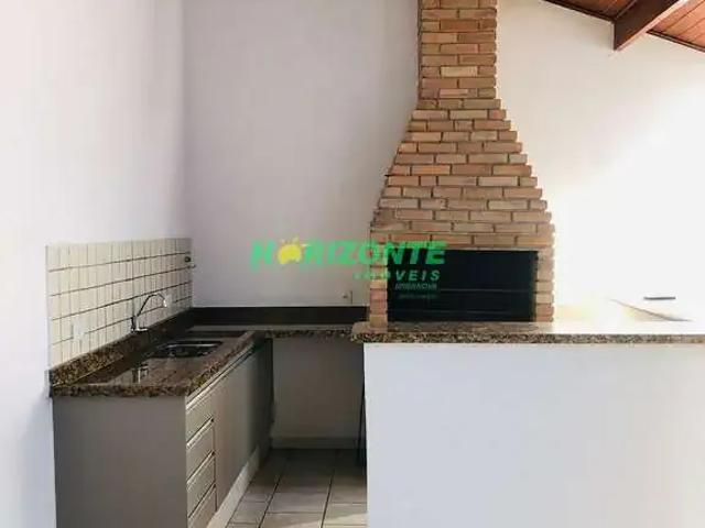 Casa / Sobrado para Locação em São José dos Campos/SP Jardim das Colinas 4 Quartos