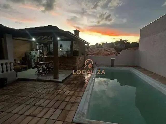 Casa / Sobrado para Locação em São José dos Campos/SP Jardim das Indústrias 5 Quartos