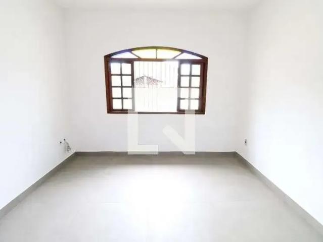 Casa / Sobrado para Locação em São José dos Campos/SP Jardim das Indústrias 2 Quartos
