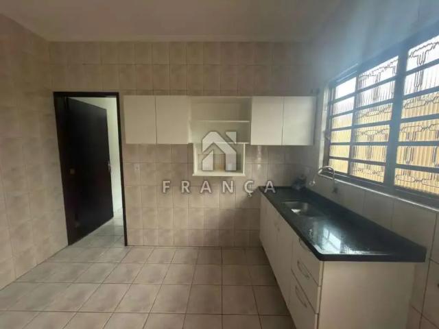 Casa / Sobrado para Locação em São José dos Campos/SP Jardim das Indústrias 2 Quartos
