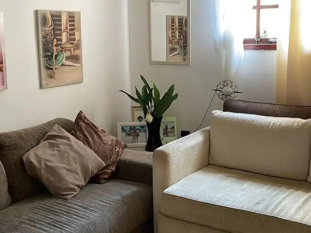 Casa / Sobrado para Locação em São José dos Campos/SP Jardim das Indústrias 2 Quartos