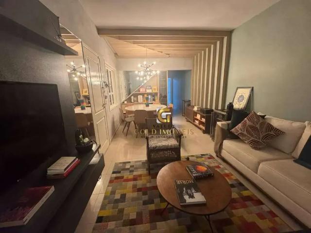Casa / Sobrado para Locação em São José dos Campos/SP Jardim das Indústrias 3 Quartos