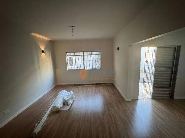 Casa / Sobrado para Locação em São José dos Campos/SP Jardim das Indústrias 3 Quartos