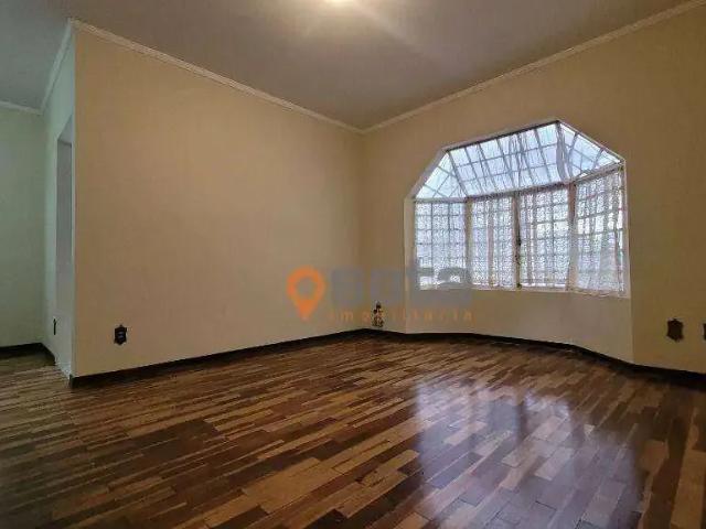Casa / Sobrado para Locação em São José dos Campos/SP Jardim das Indústrias 3 Quartos