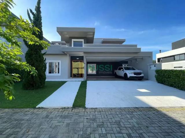 Casa / Sobrado para Locação em São José dos Campos/SP Jardim do Golfe 4 Quartos