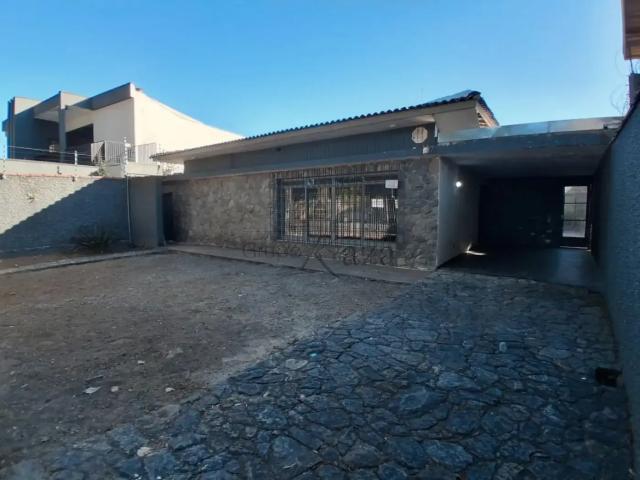Casa / Sobrado para Locação em São José dos Campos/SP Jardim Esplanada II 6 Quartos