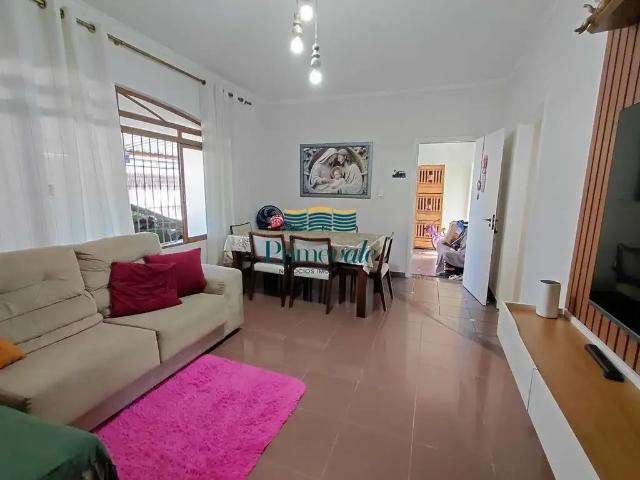 Casa / Sobrado para Locação em São José dos Campos/SP Jardim Imperial 5 Quartos