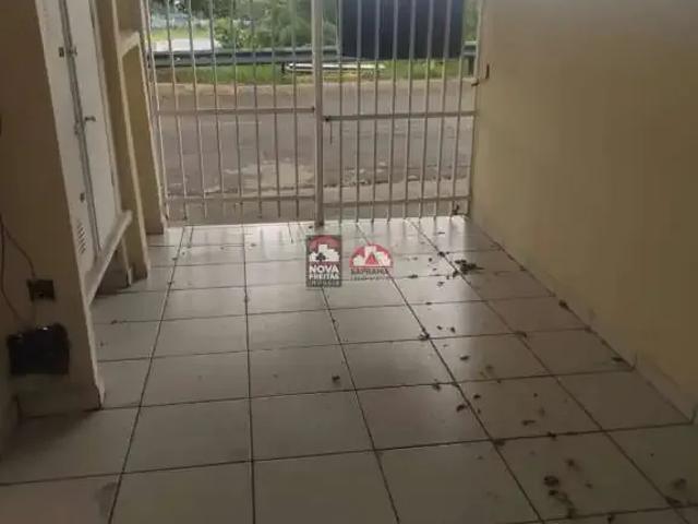 Casa / Sobrado para Locação em São José dos Campos/SP Jardim Ismênia 2 Quartos