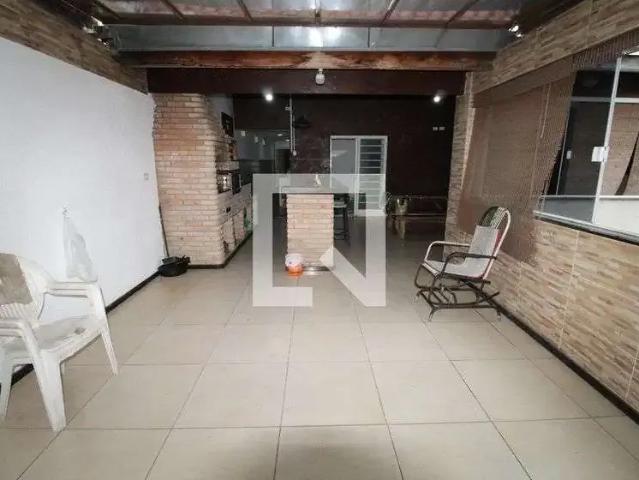 Casa / Sobrado para Locação em São José dos Campos/SP Jardim Nova Michigan II 2 Quartos